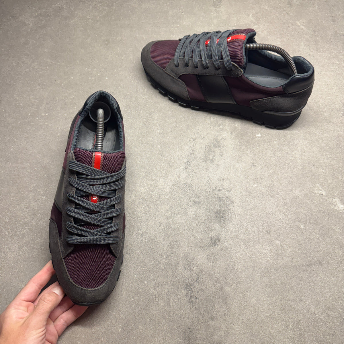 PRADA MENS RUNNERS GREY EU 41 (FIT A UK 7 / 7.5) – Lovedkicks