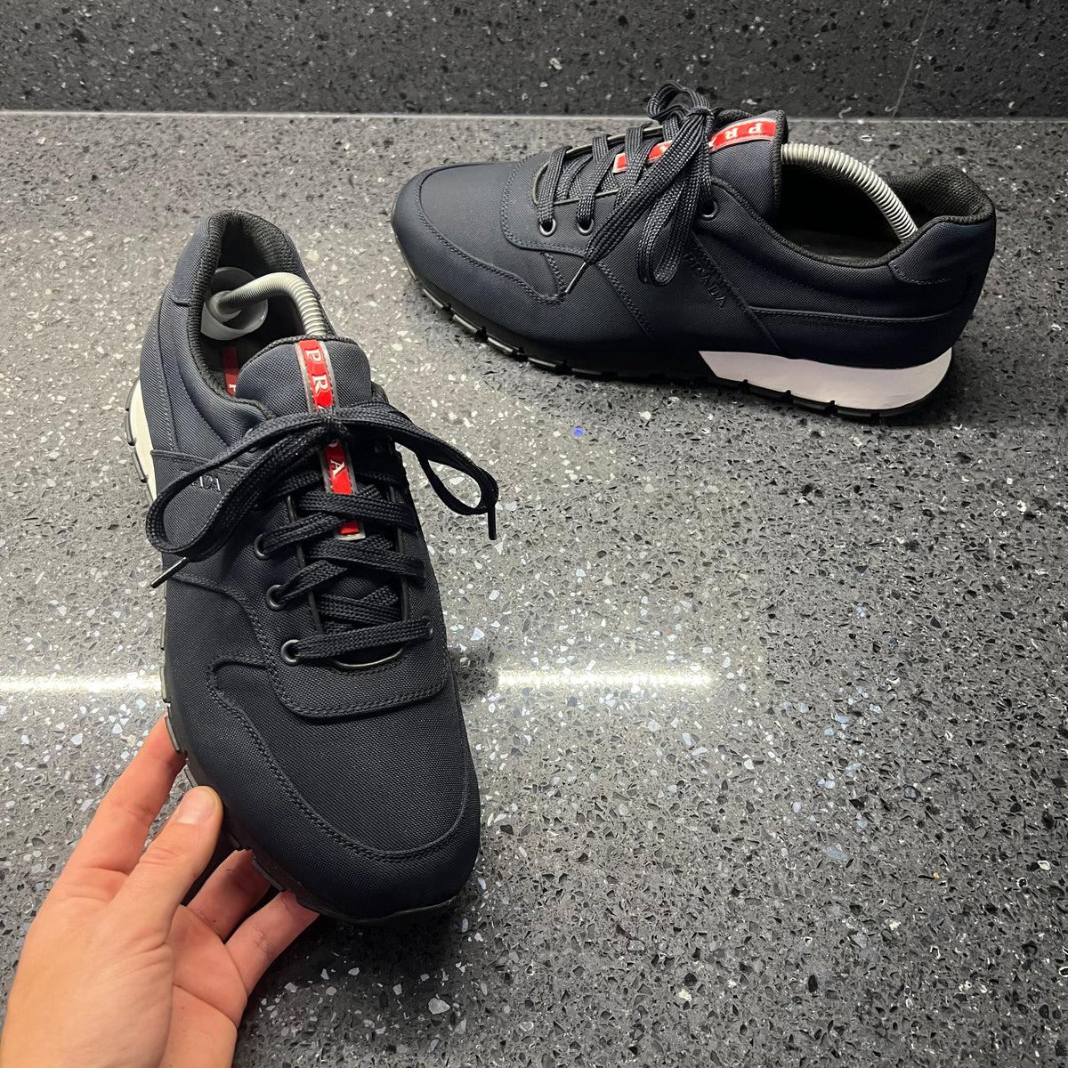 PRADA MENS RUNNERS NAVY EU 44 (FIT A UK 10 / 10.5) – Lovedkicks